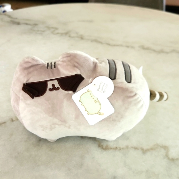 Pusheen | Toys | Pusheen Dancing Pet Me Gund Plush Nwt | Poshmark